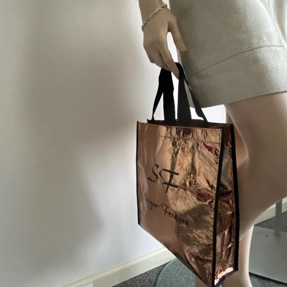 Sergio Feretti | Bags | Sergio Feretti Logo Rose Gold Shopper Metallic ...